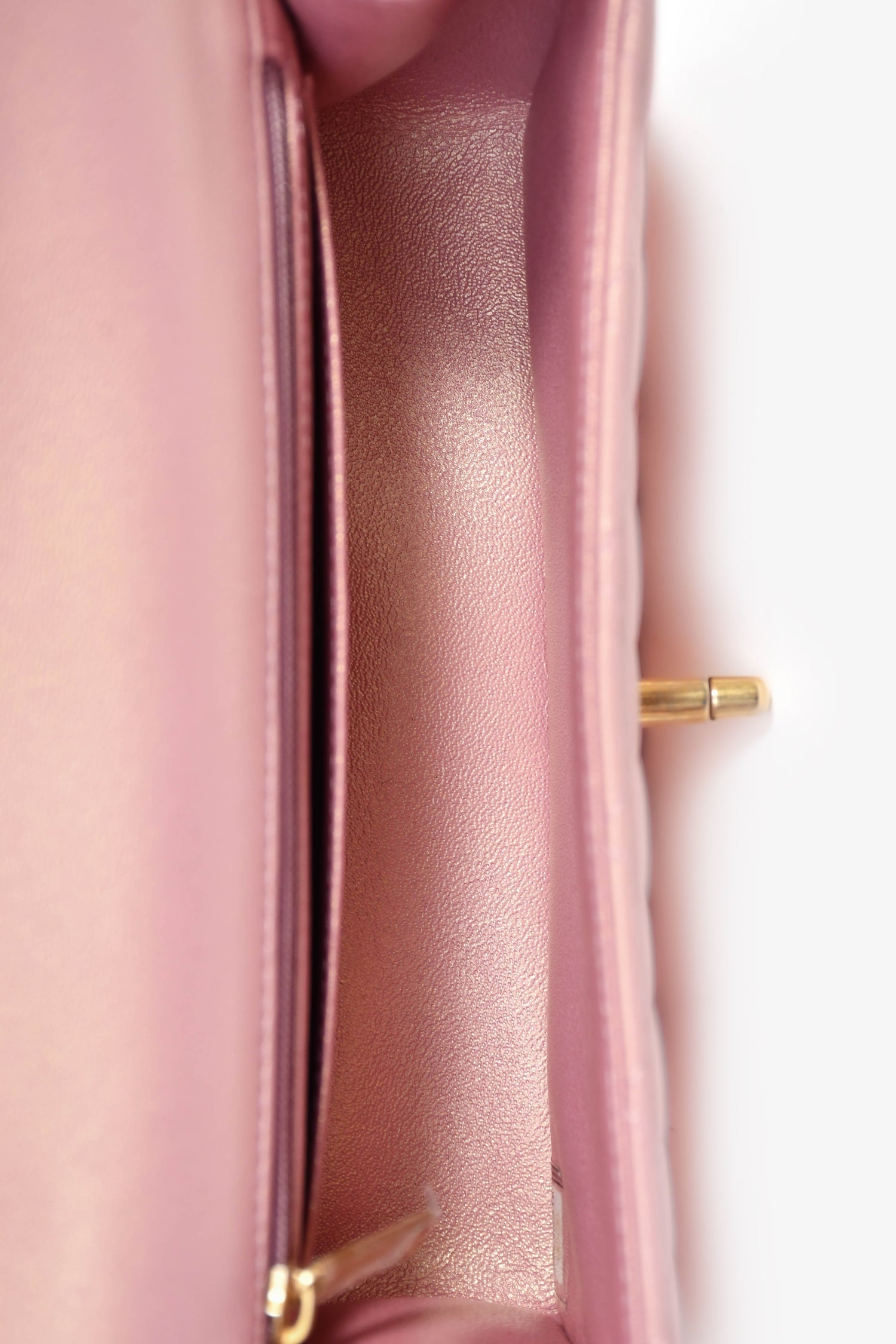 Pre-Loved Chanel™ 2021P Rose Iridescent Quilted Lambskin Mini Rectangl ...