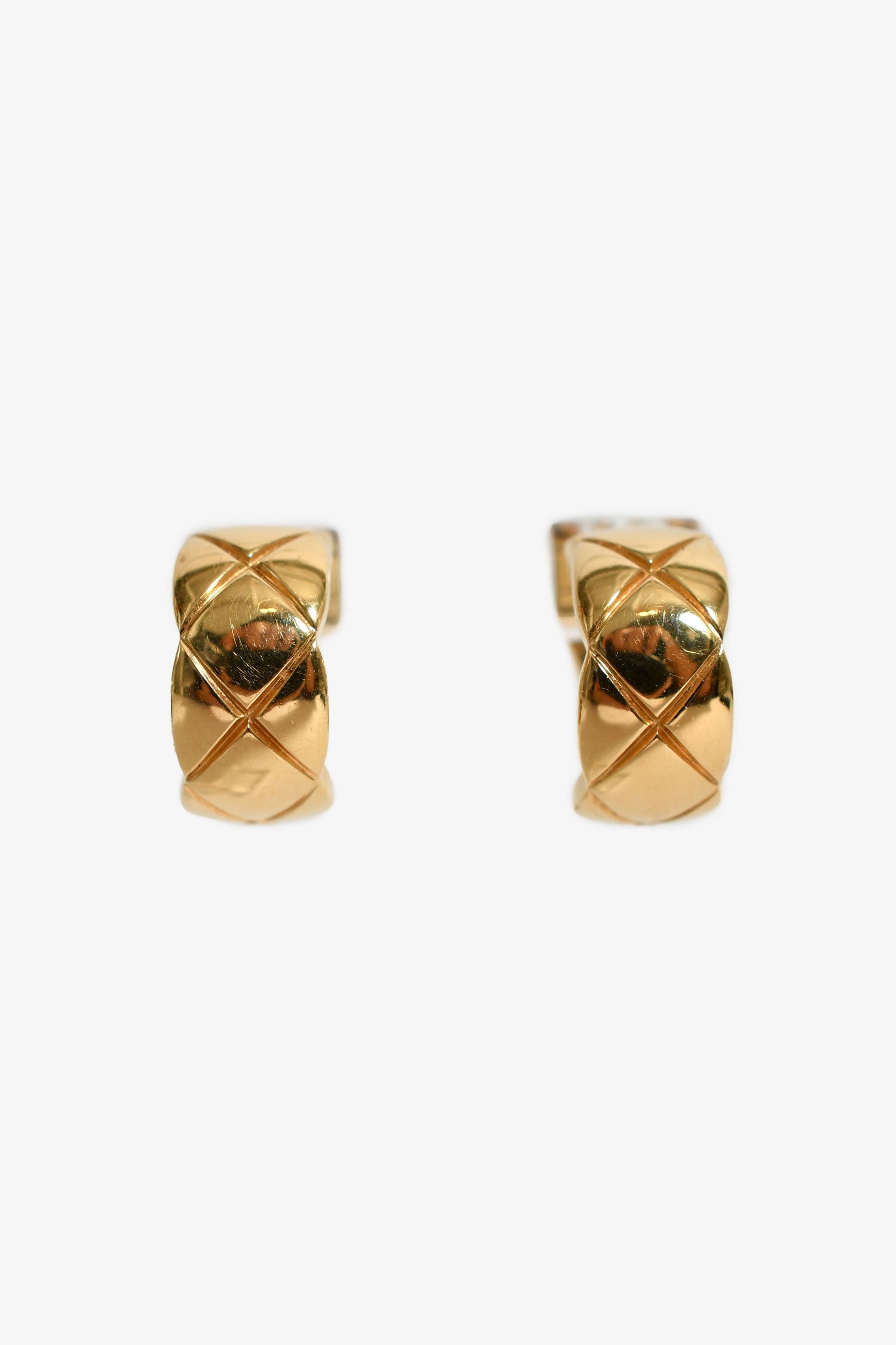 Pre-Loved Chanel™ 18K Yellow Gold 'Coco Crush' Earrings – Lux Second Chance