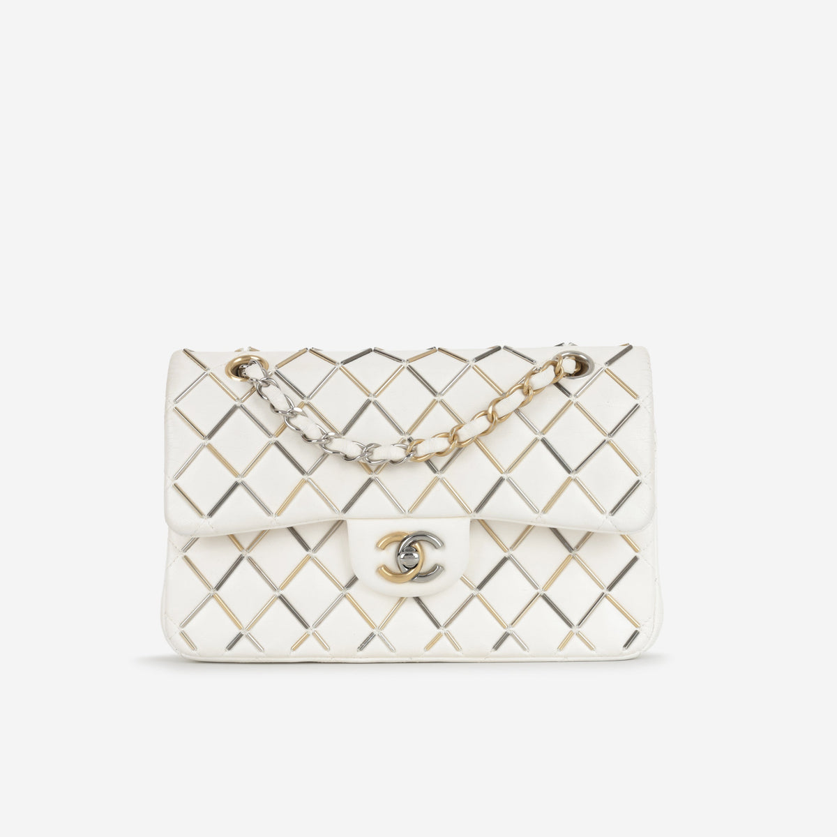 Chanel Small Matelasse Classic Flap - White Lambskin | Bi-colour Hardw ...